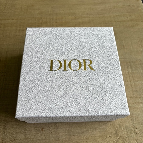 Dior | Accents | Christian Dior White Pebble Textured Small Shoegift ...